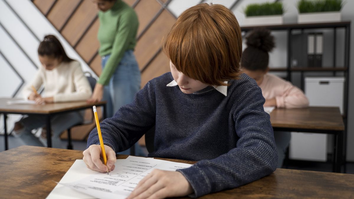 Calendar COMPER 2026. Când au loc etapele II și III ale concursului ...