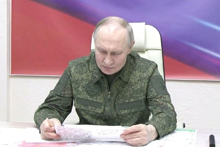 Cine este și câți ani are Canan Atalay, care joacă rolul Ayşe Leto în ...